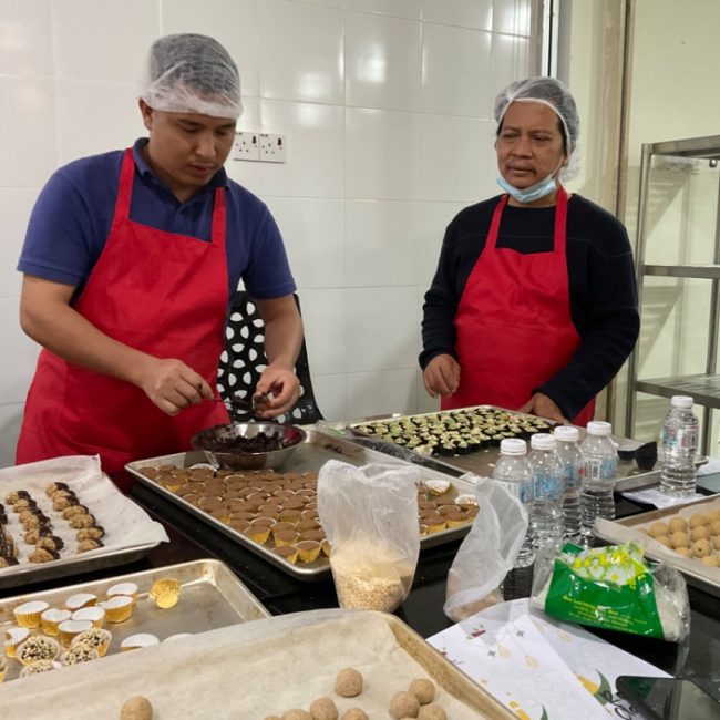 PREMIUM RAYA & DROP COOKIES - Thifal Niaga